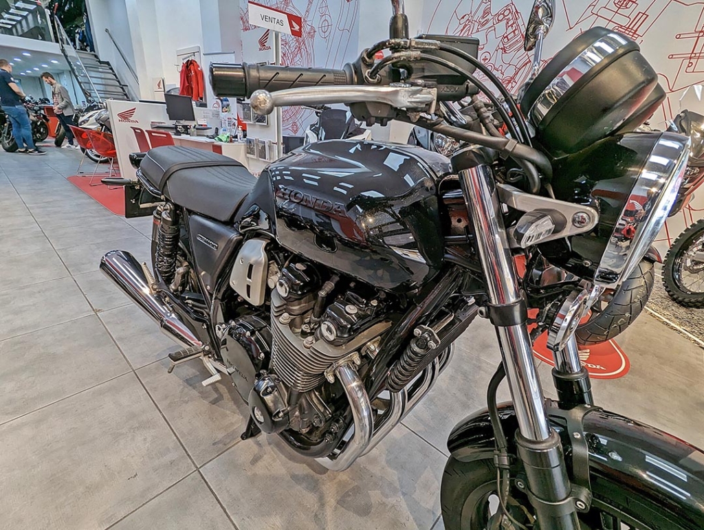 CB1100 Ocasion Valencia con garantia Oficial Honda